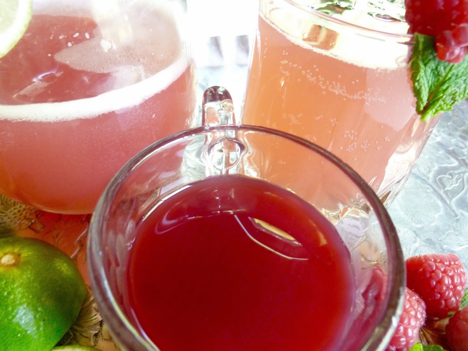 Rhubarb Raspberry Gin Fizz – Diary of a Mad Hausfrau