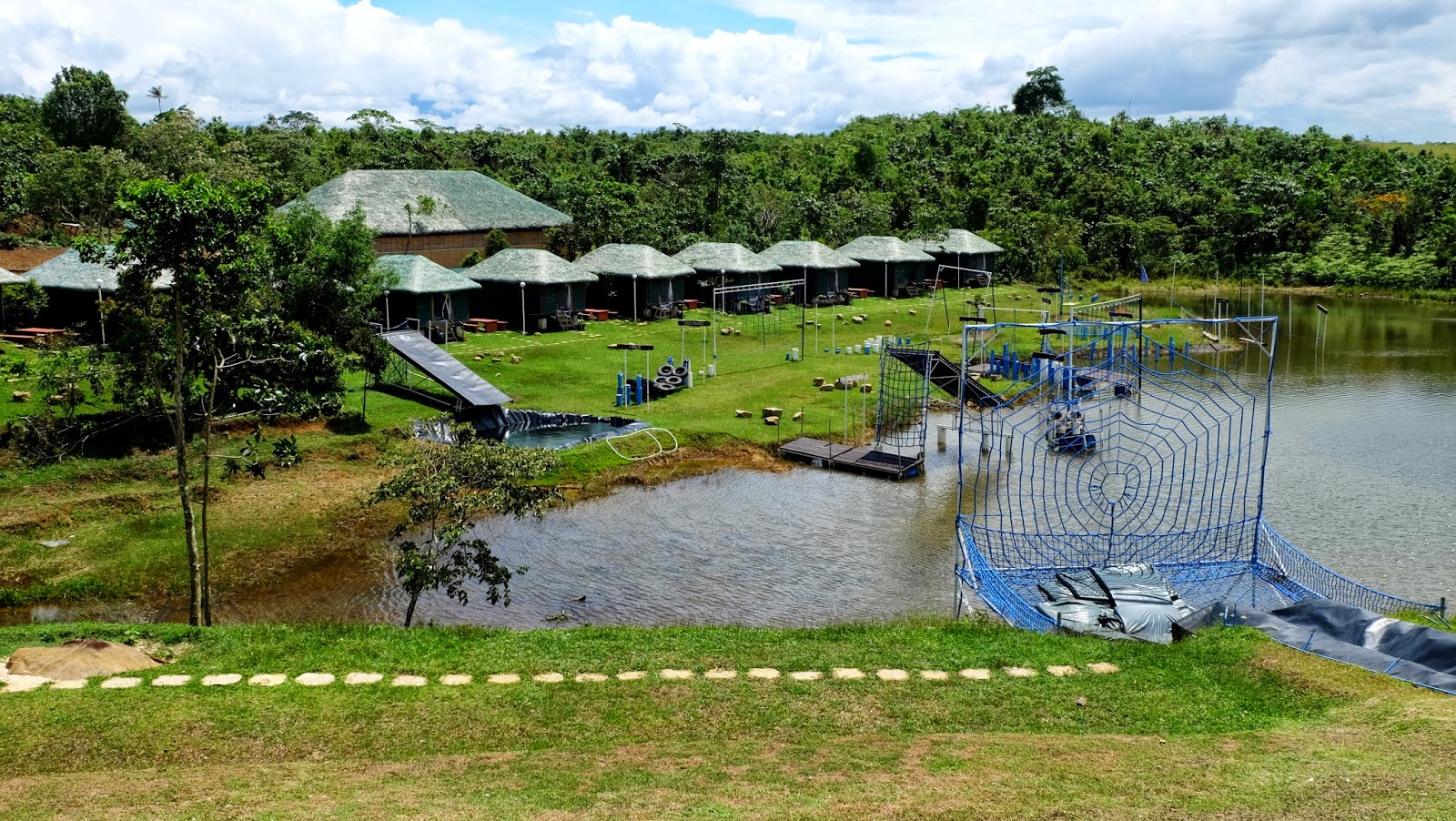 In the Philippines, Caliraya Mountain Lake Resort's Got Everything ...