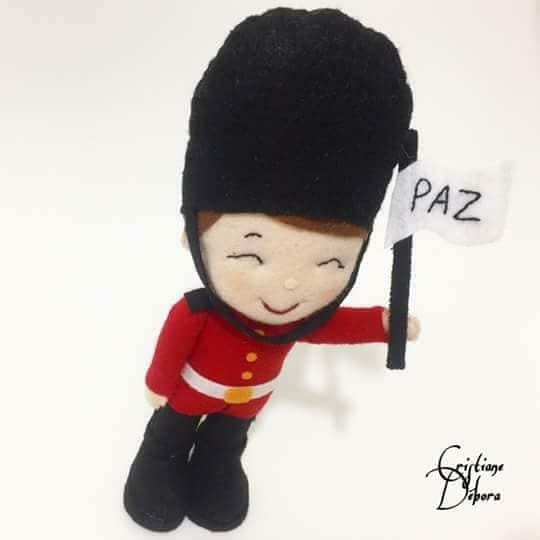 Boneco Soldado de Feltro com Moldes - Feltro e moldes para artesanato