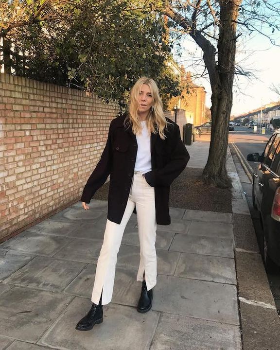 TENDENCIAS; FRONT SPLIT PANTS.-