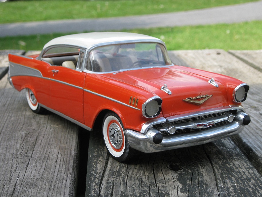 Jim's Junk!: 1976 buildup of AMT's 1/16 scale '57 Chevy Bel Air hardtop ...