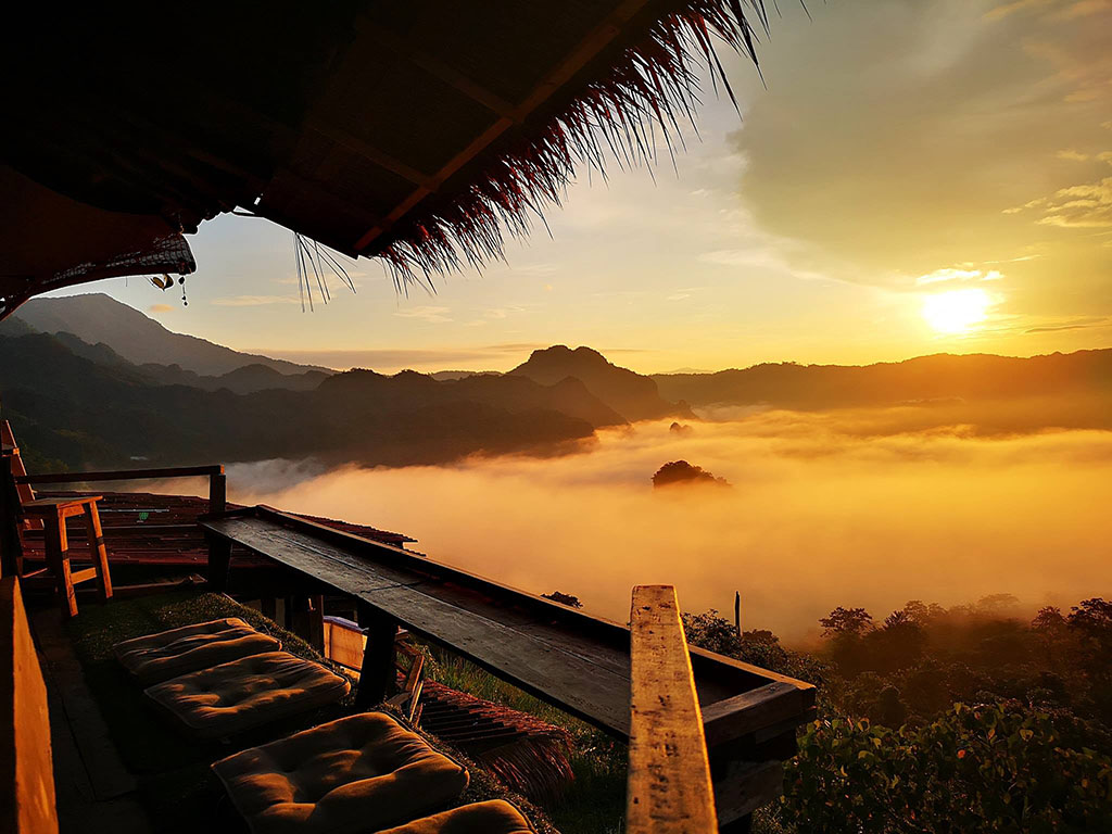 Đam mê du lịch: Set kèo “săn mây” tại Magic Mountain café, Thái Lan