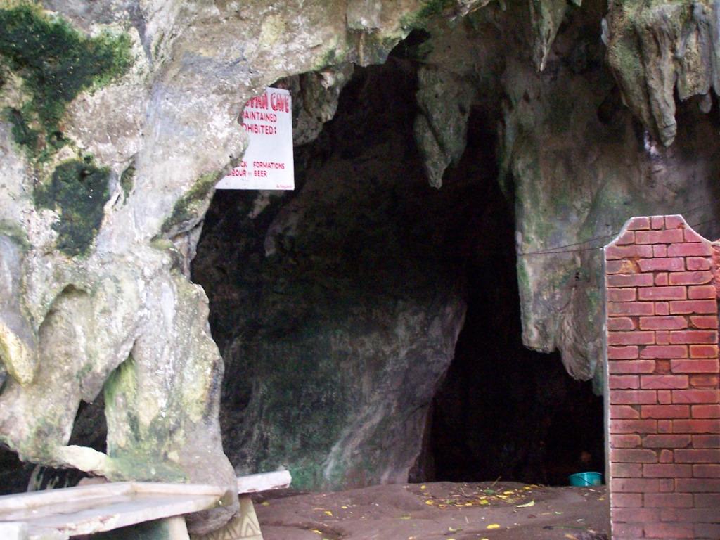 Travel The Philippine Islands: Hoyop-Hoyopan Cave, Camalig, Albay