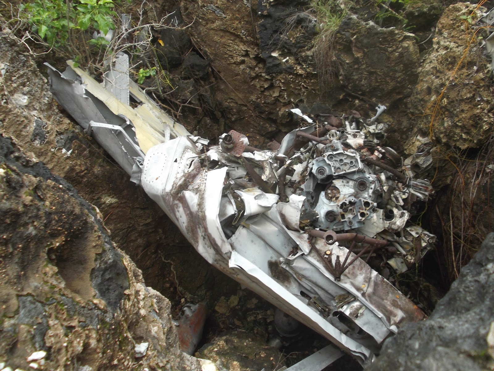 jouljet: Finding The Scattered Remains of the B-25 Coral Princess On ...