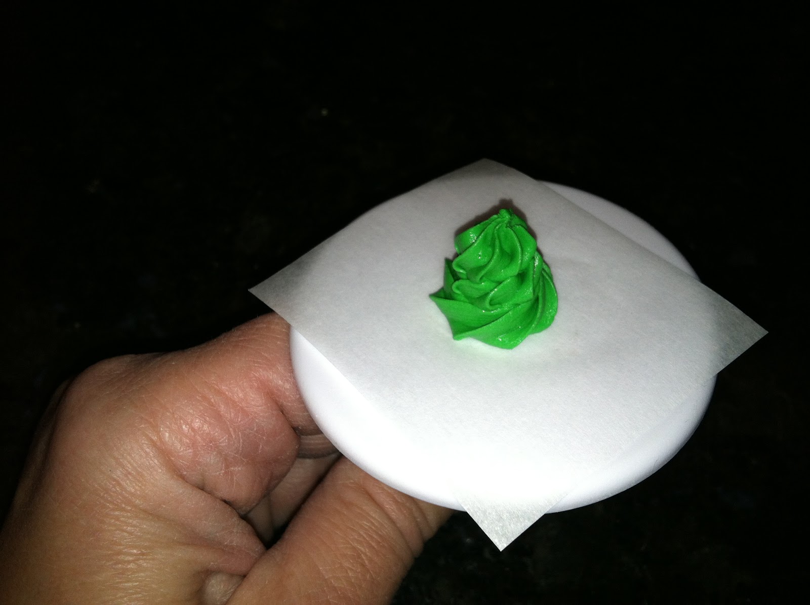 The Iced Queen: Royal Icing Christmas Tree