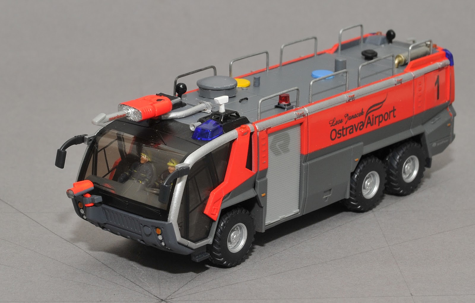 PANTHER ROSENBAUER: PANTHER ROSENBAUER 6X6 OSTRAVA AIRPORT #1 1:87 ... PANTHER ROSENBAUER: PANTHER ROSENBAUER 6X6 OSTRAVA AIRPORT #1 1:87 ...