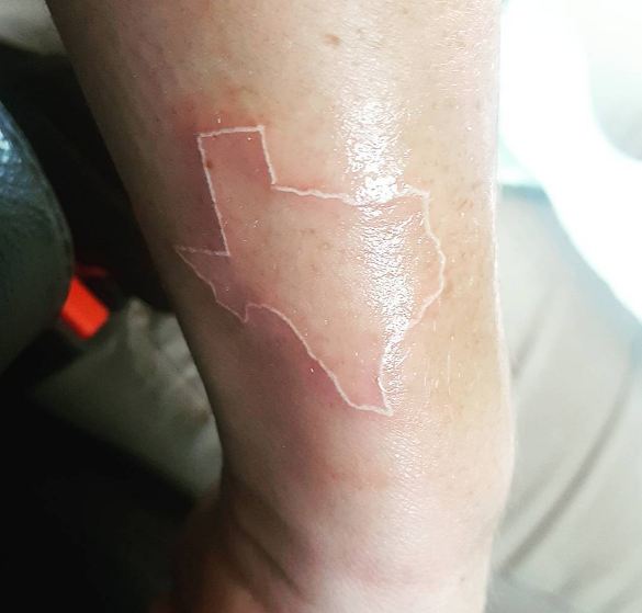 50+ White Ink Tattoos On Skin (2019) Pros & Cons | Tattoo Ideas