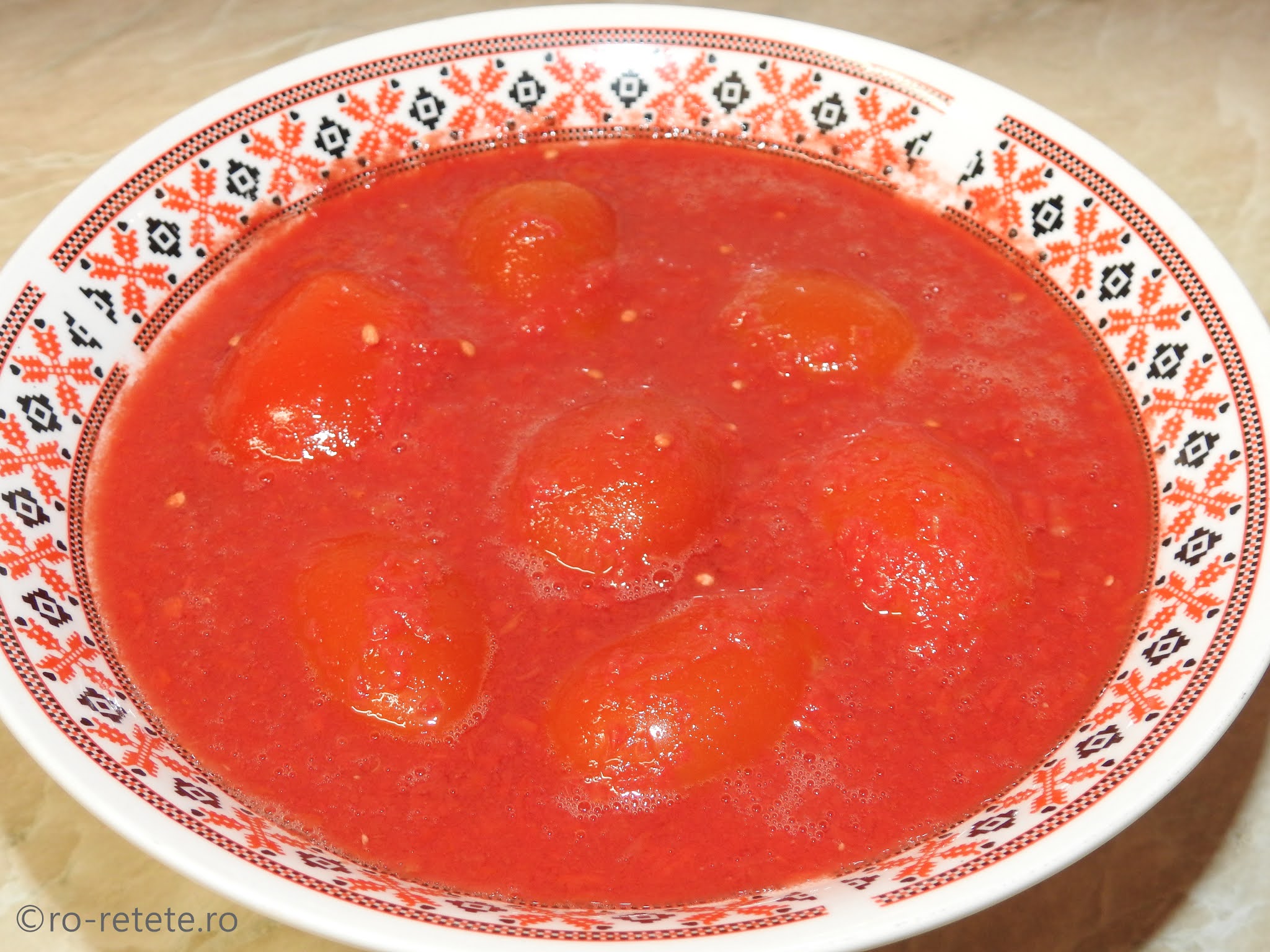 Rosii la borcan pentru iarna reteta | Retetetraditionaleromanesti.ro