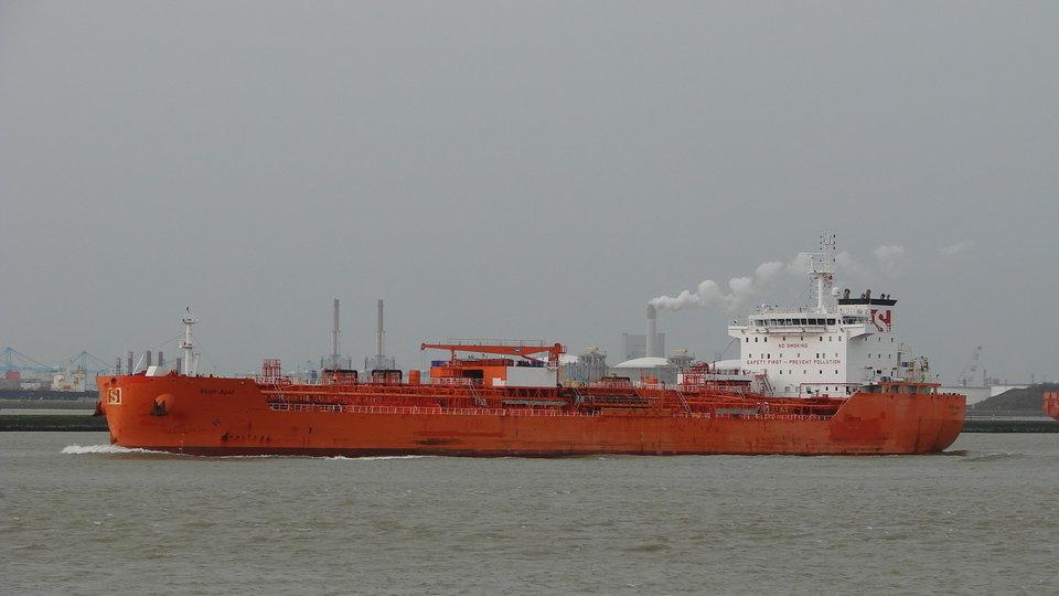 Scheepvaarthoek: Stolt Apal