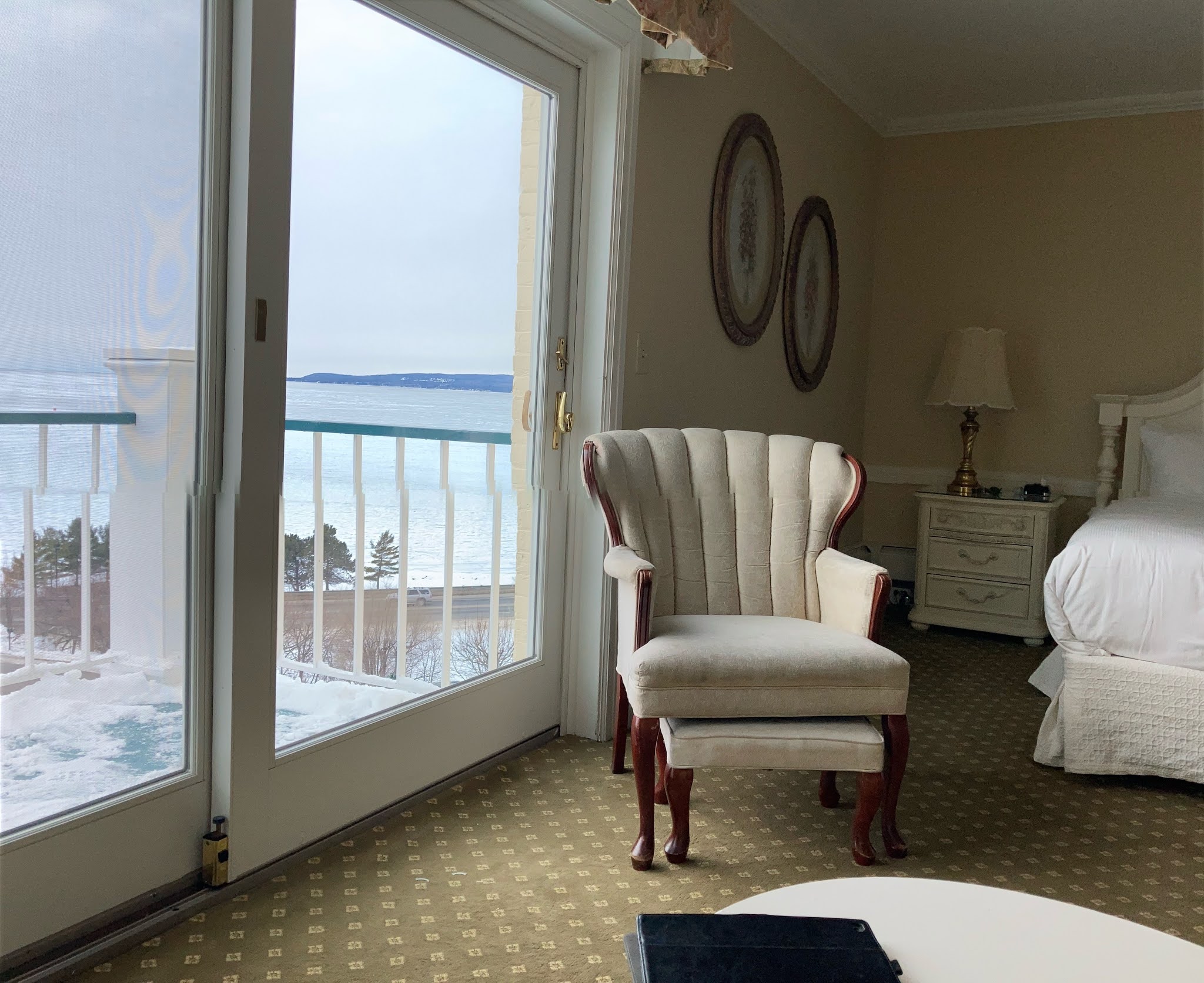 Travel Reviews & Information: Petoskey, Michigan: Stafford's Perry Hotel