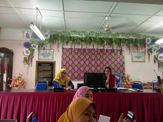 Klik Disini untuk lihat lagi gambar/Pengguna Telefon Pintar