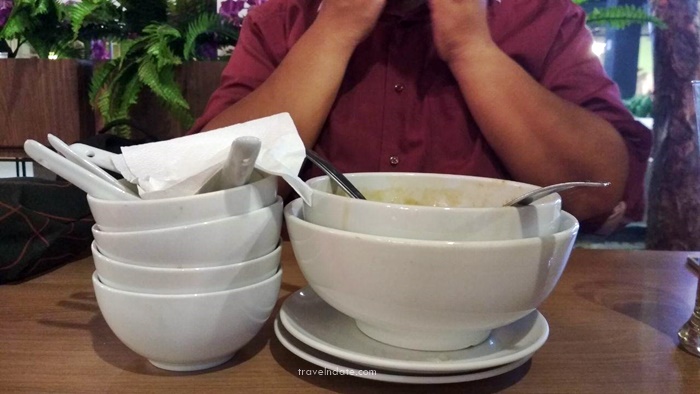 Menjadi Pelanggan Tumpuk Di Tengah