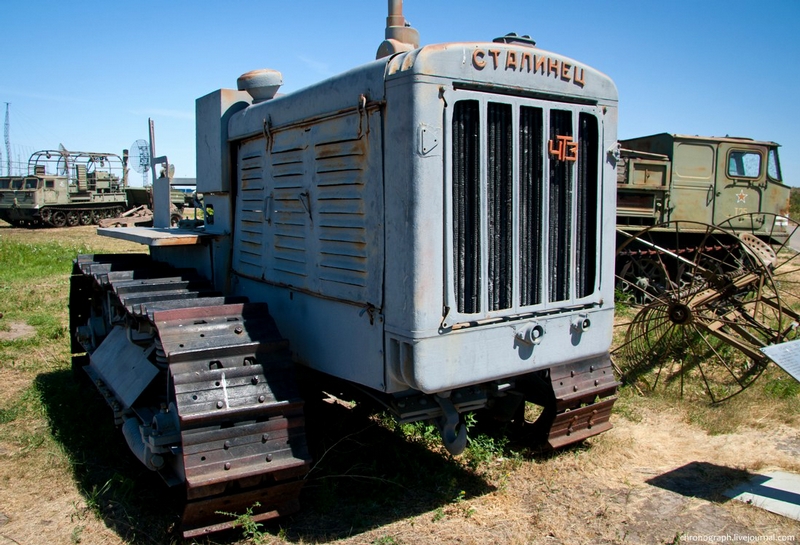 transpress nz: Stalinets tractor, Russia, 1954