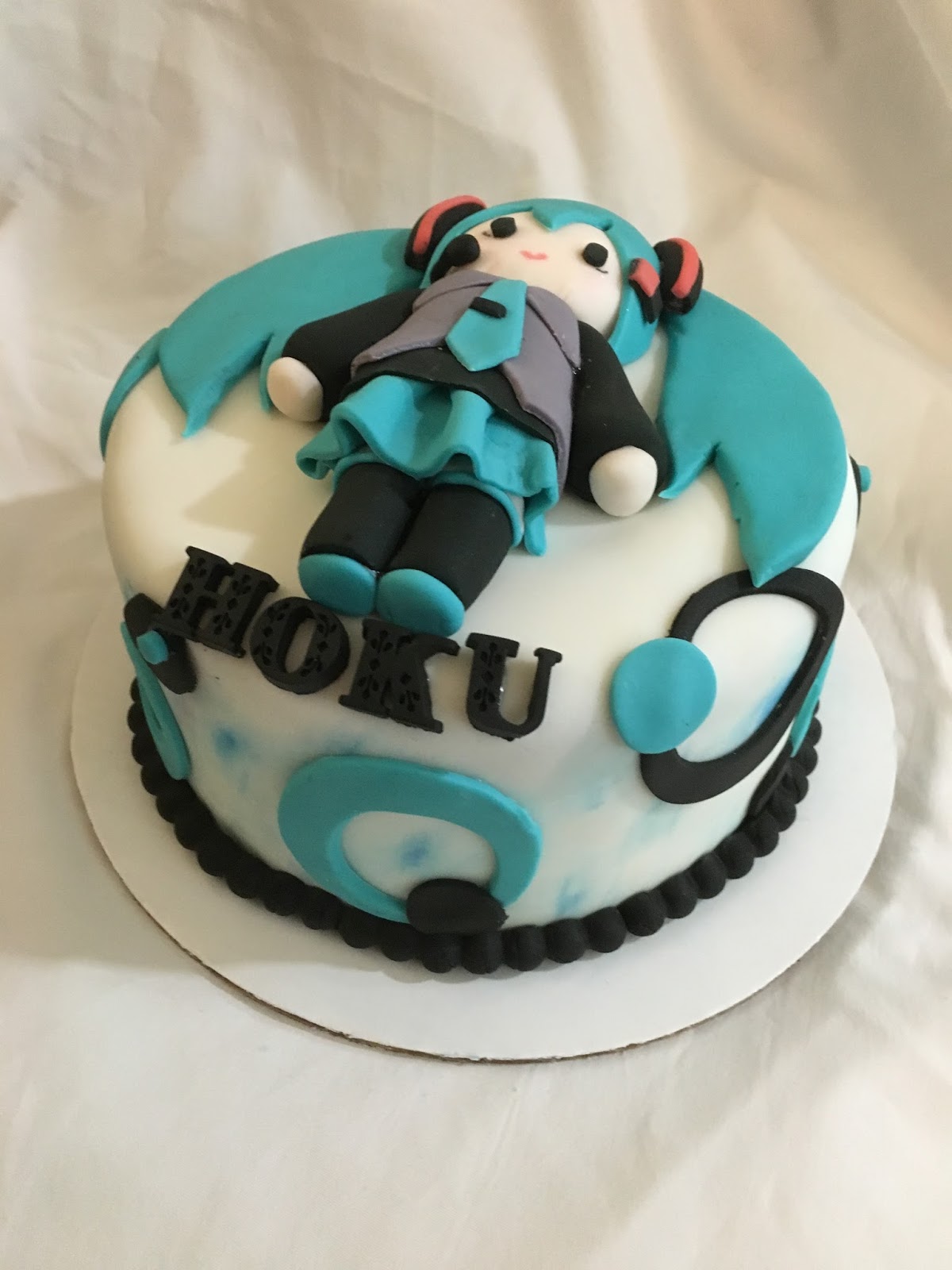 Our Decorated Cakes and Cupcakes