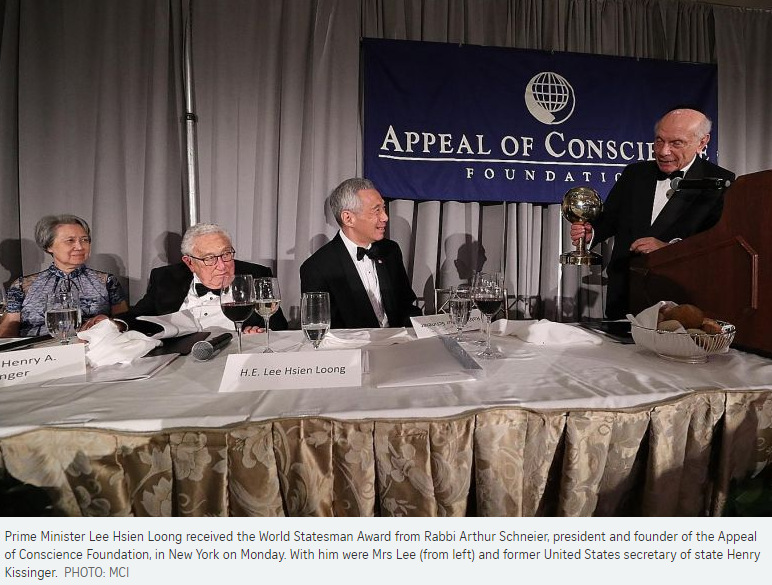 If Only Singaporeans Stopped to Think: PM Lee Hsien Loong receives ...