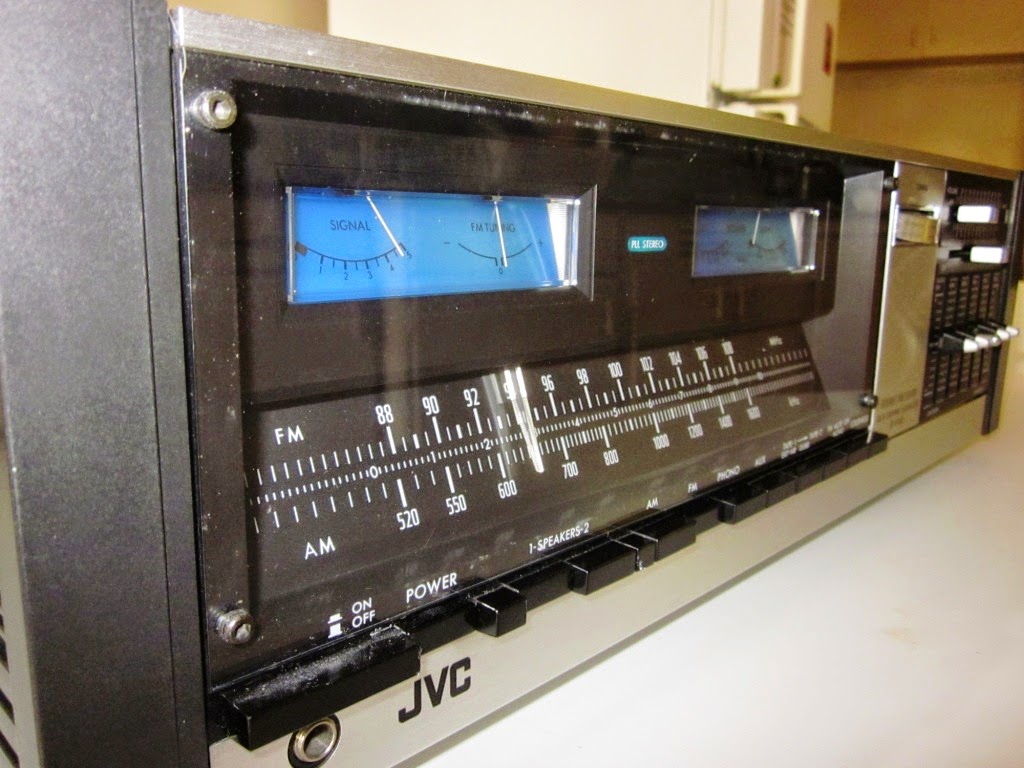 Speakerholic: JVC JR-S300 Receiver