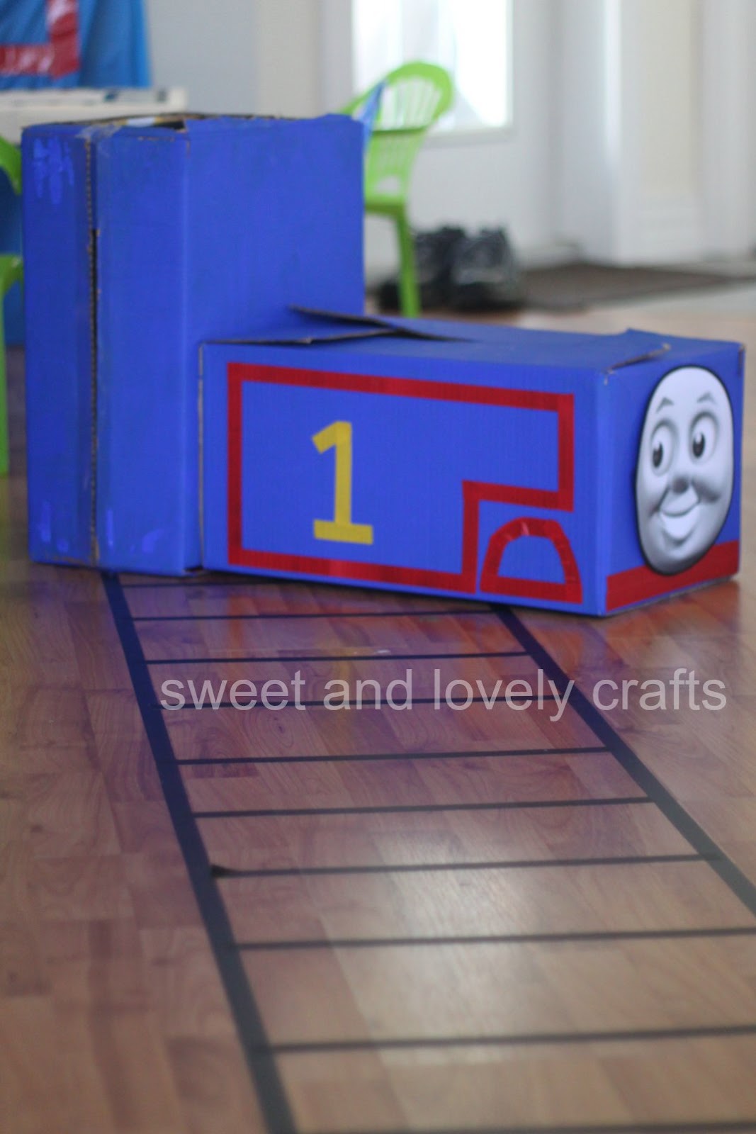 sweet and lovely crafts: Thomas the Train party!!