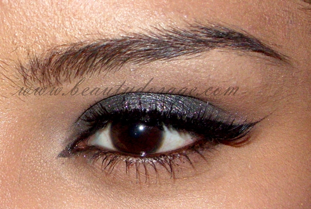 Tutorial: Easy Graphite/ grey smokey eye | Beauty Dosage