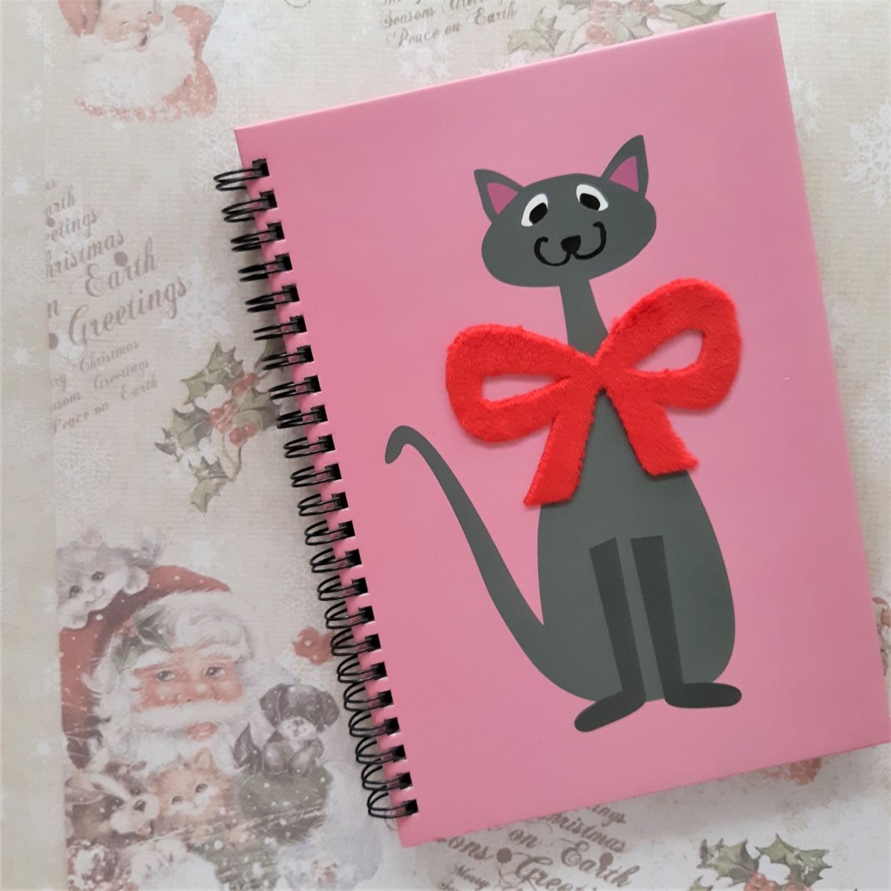 La libreta rosa con gato gris, de Tiger Shop | Rassel una gata de ...