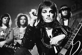 BE BOP DELUXE: ΠΟΤΕ ΔΕΝ ΕΙΝΑΙ ΑΡΓΑ ΝΑ ΤΟΥΣ ΑΚΟΥΣΕΤΕ | The Classic Rock ...