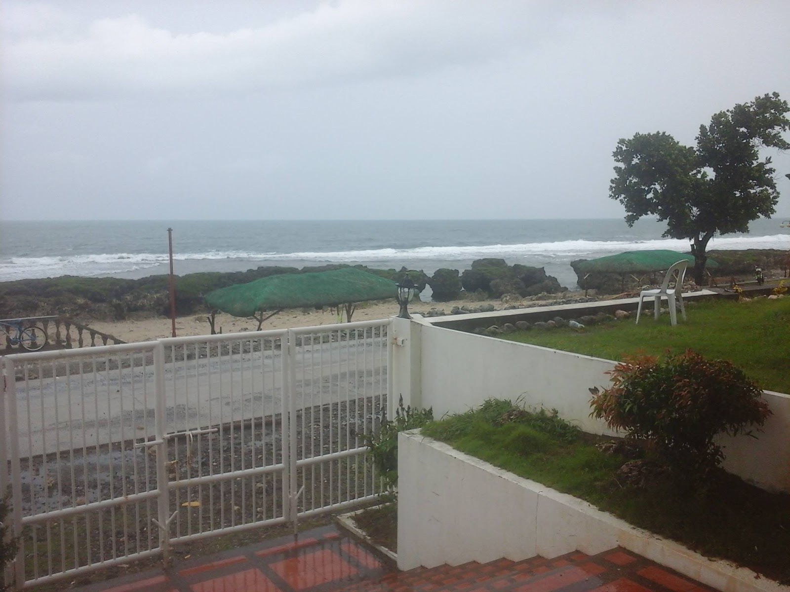 BEACH RESORT REVIEW: Pangil Beach Resort in Currimao, Ilocos Norte ...