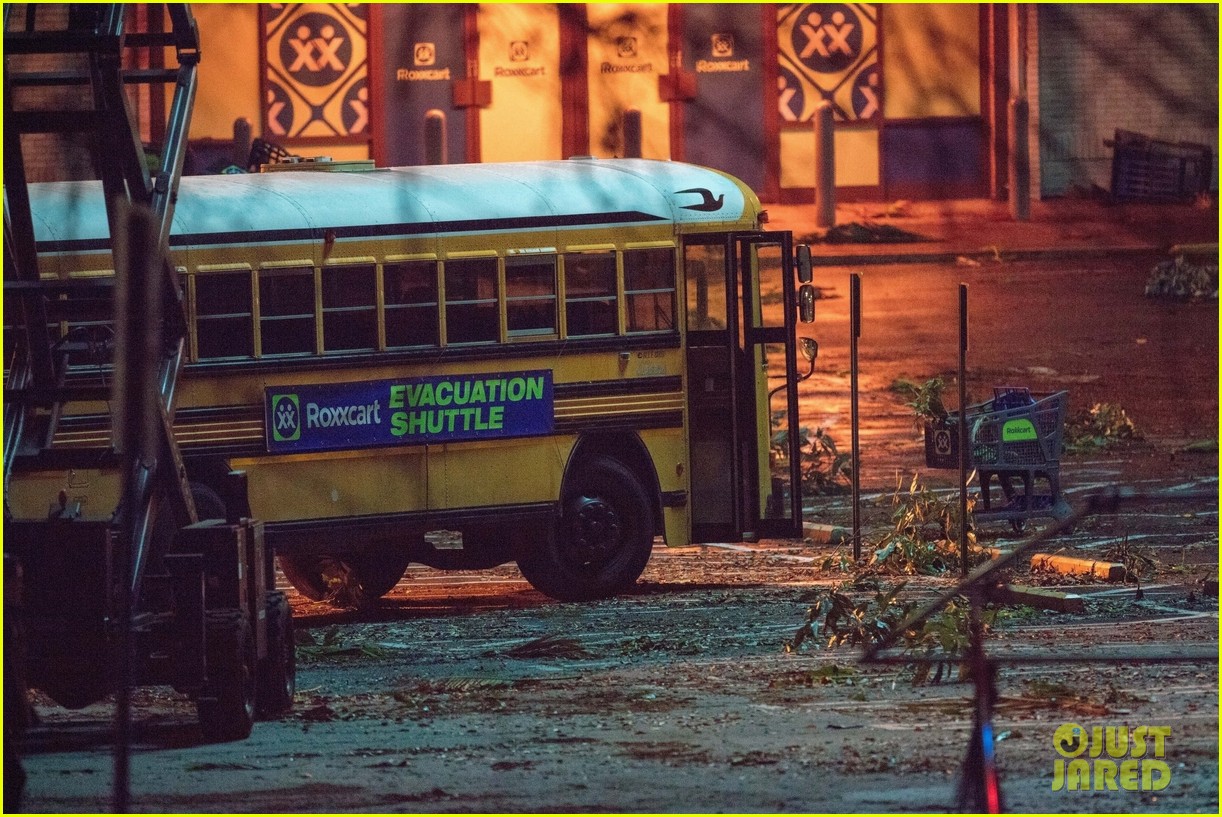 Primeiras fotos vazadas de Loki trazem soldados da TVA, Roxxon e... a ...