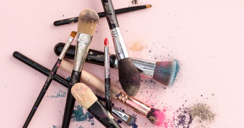 Wajib Cuba! 5 Cara Mudah Bersihkan Peralatan Mekap Yang Kotor