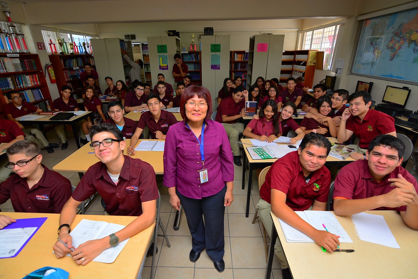 Prensa CECYTEBC: CUMPLE CECyTE BC 17 AÑOS DE SU FUNDACIÓN