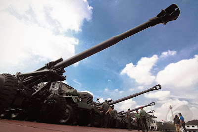 TNI Tempatkan 6 Meriam Howitzer di Perbatasan Malaysia - Indo Artileri