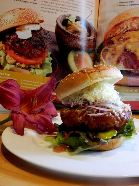 Madame Anne aux fourneaux: Burger fondant au chèvre, sauce à la bière
