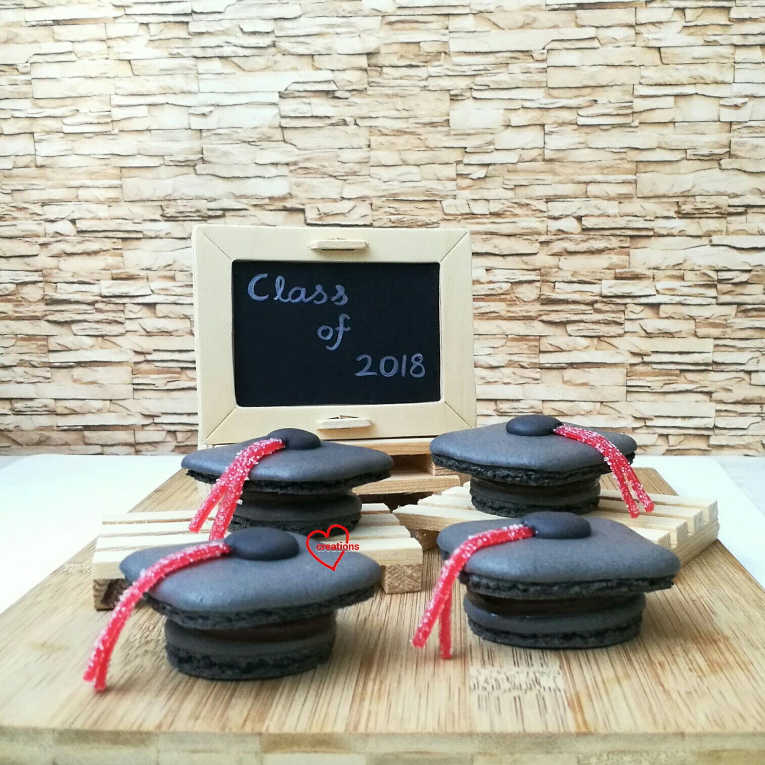 Graduation Hat Pinata