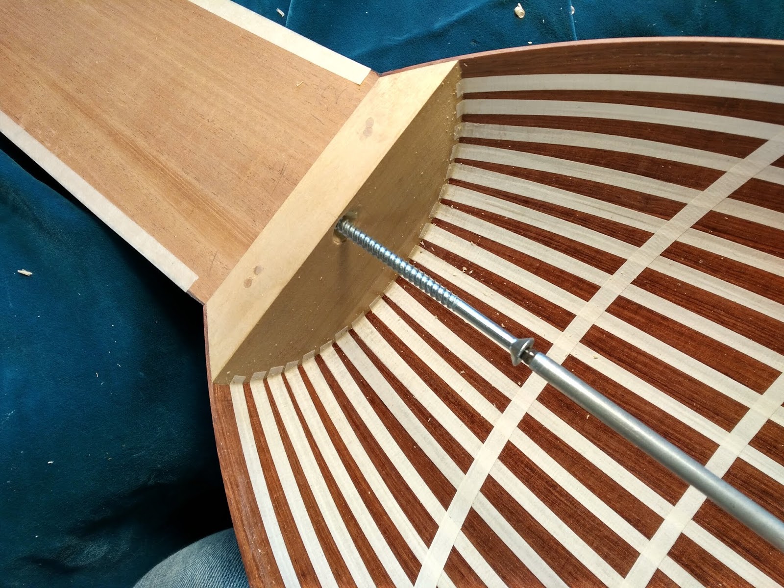 The Lute's Progress,: Building a 13 Course Lute, Start to Finish, 8 ...