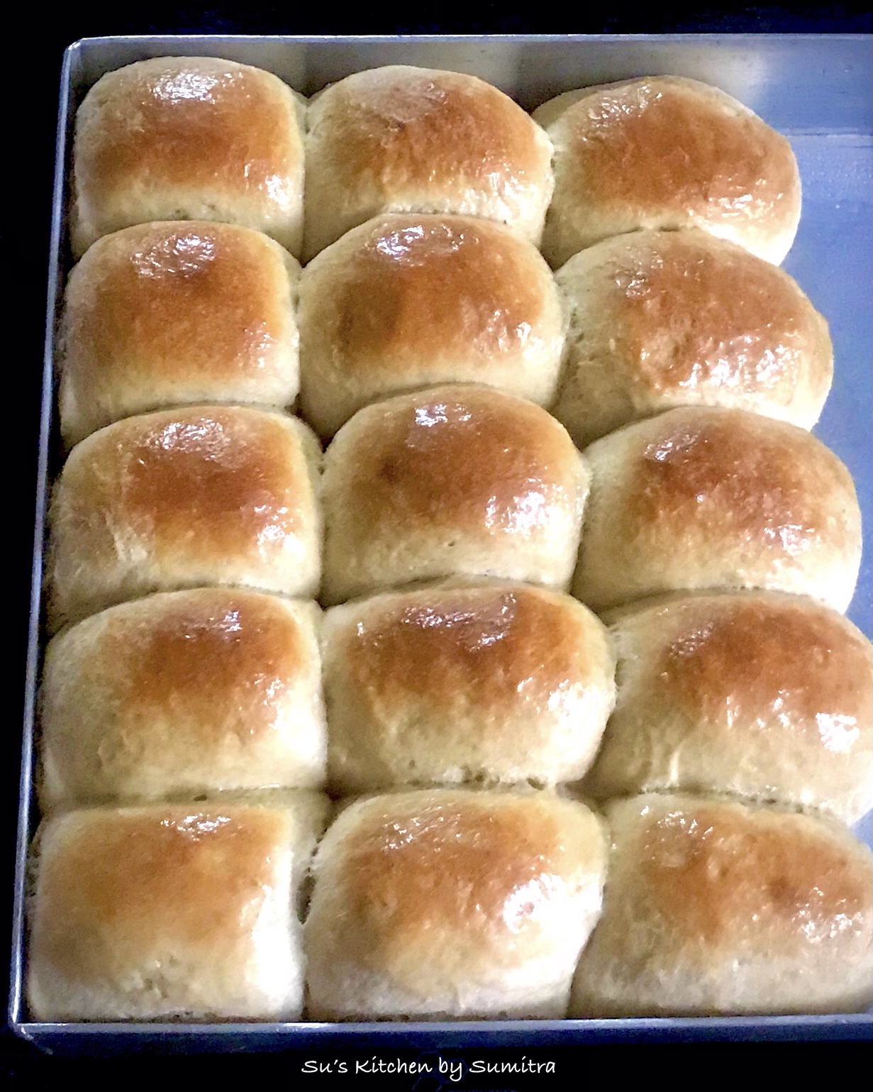 Su's Kitchen by Sumitra : Ladi Pav