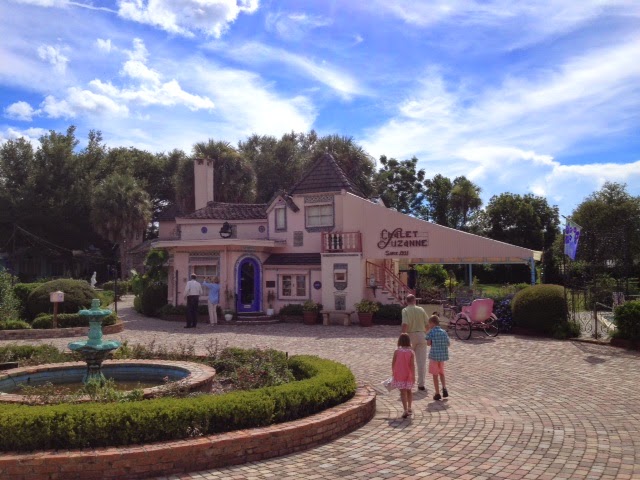 Hackknife Northeast: Chalet Suzanne - Lake Wales, FL