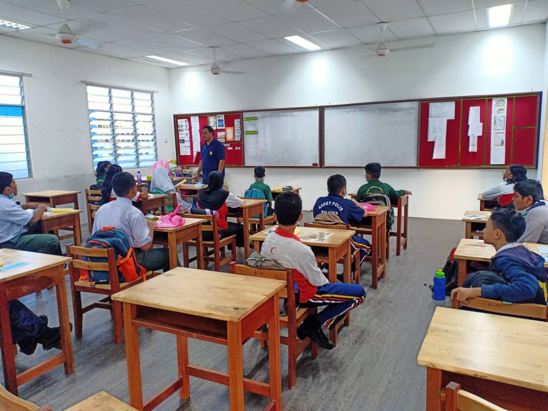 LAMAN BLOG SMK PRAI - PEA 0001: HARI PERTAMA PERSEKOLAHAN - 15 JULAI ...