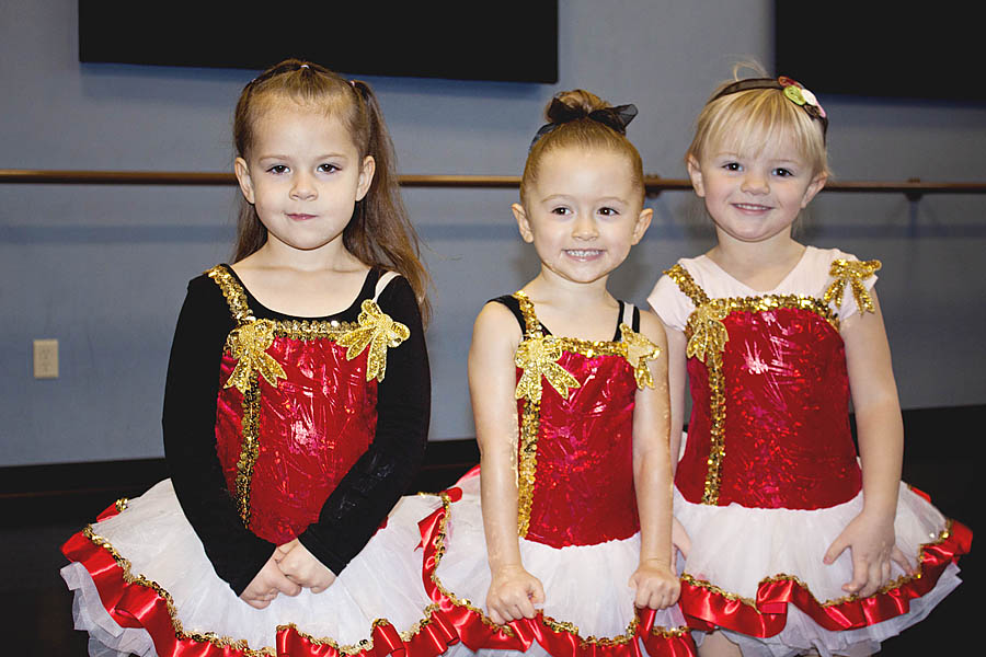 The Bell Family: CHRISTMAS DANCE RECITAL