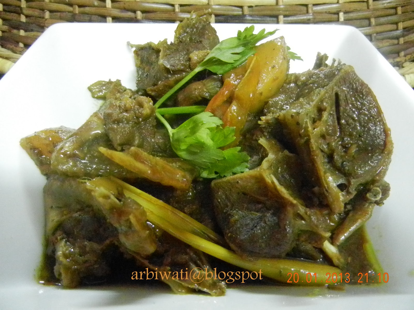 My Wonderful World of Food and Travel: Daging Burung Merpati Masak ...