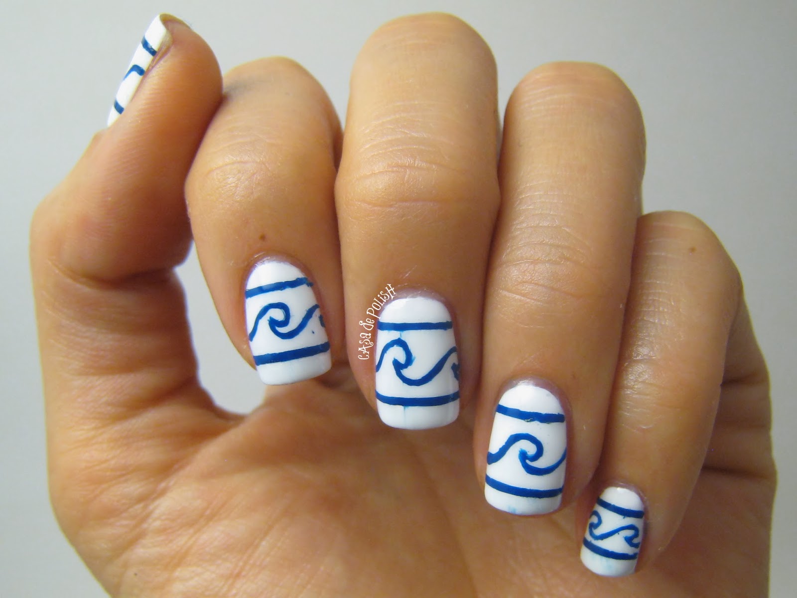 Casa de Polish: 33DC - Wave Nails (A Pattern From My Wardrobe)