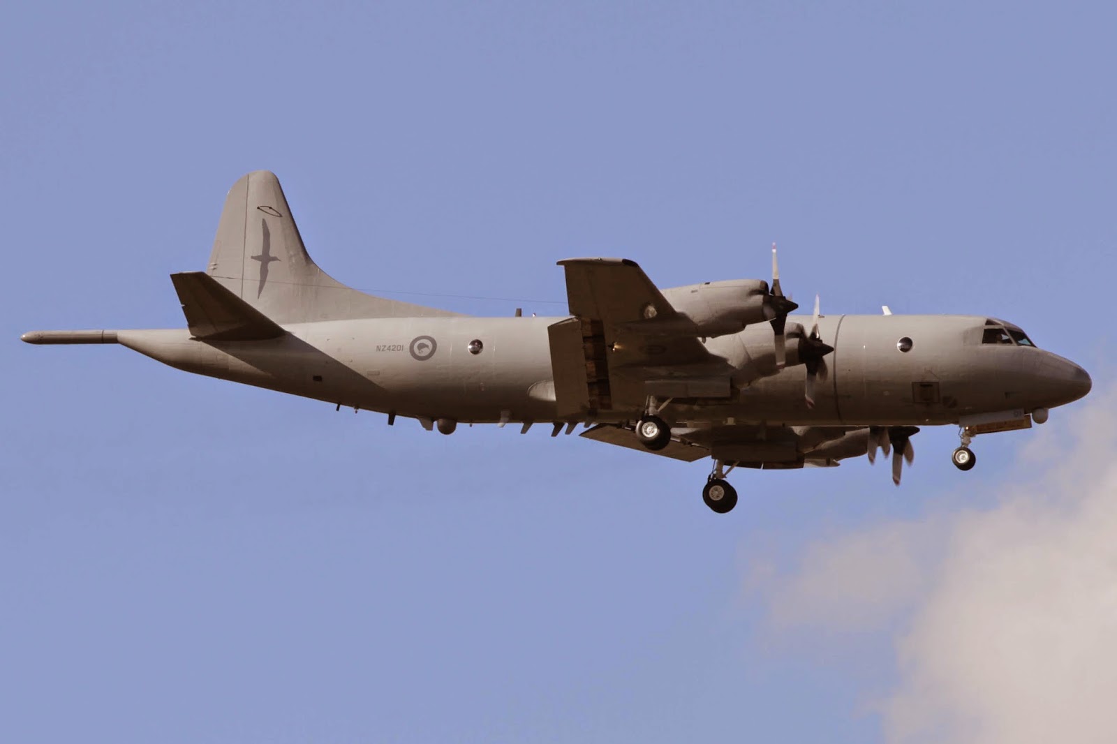 Perth Airport Spotter's Blog: RNZAF P-3K Orion NZ4201 'Kiwi 288 ...
