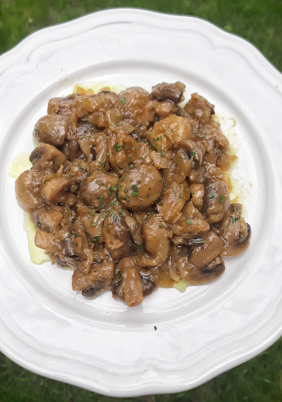 Pečurke sa puterom i lukom