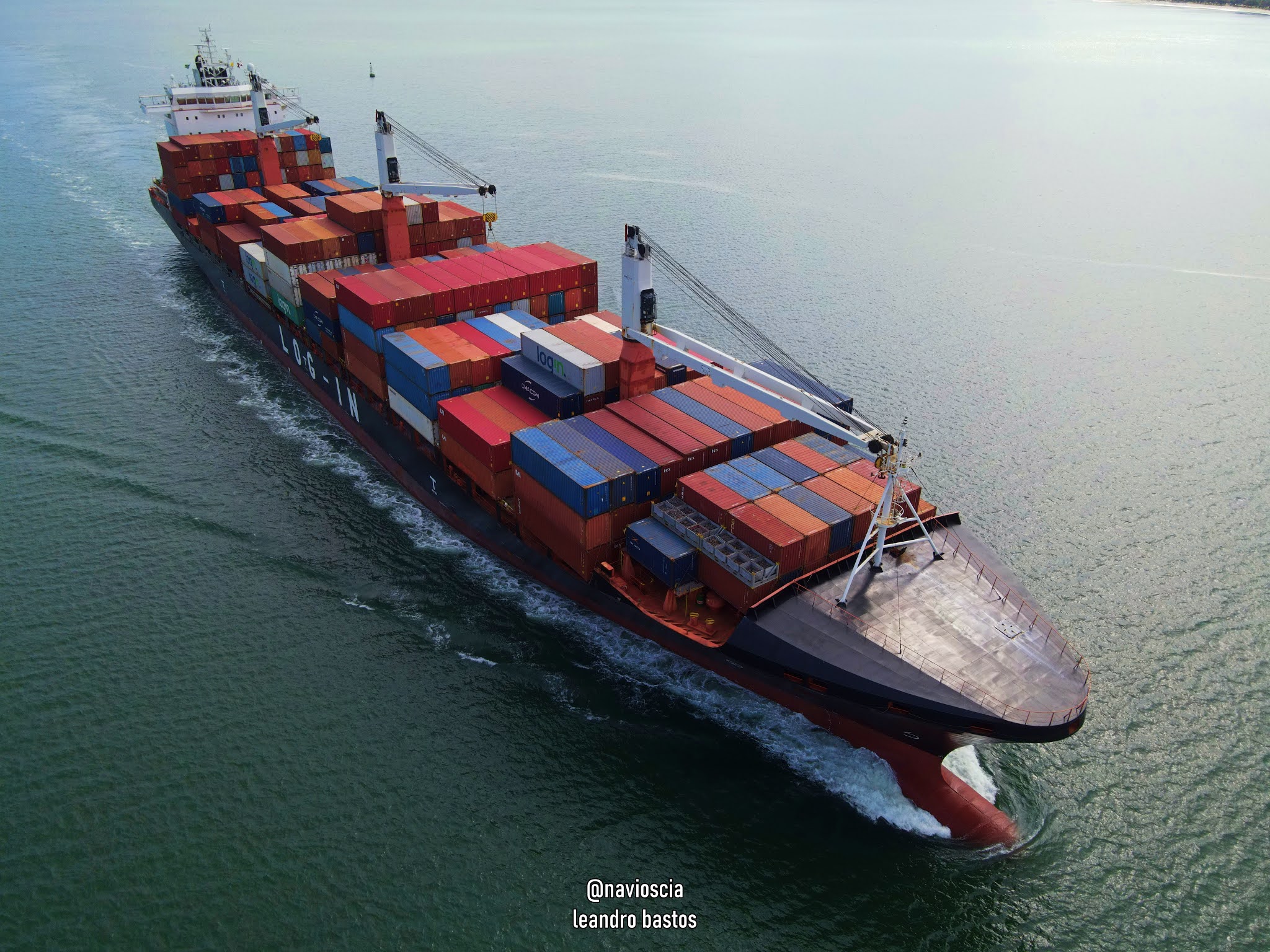 Navios de Santos & CIA: navio LOG-IN DISCOVERY