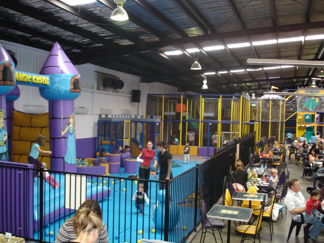 Dizzy's Castle Indoor Play Centre