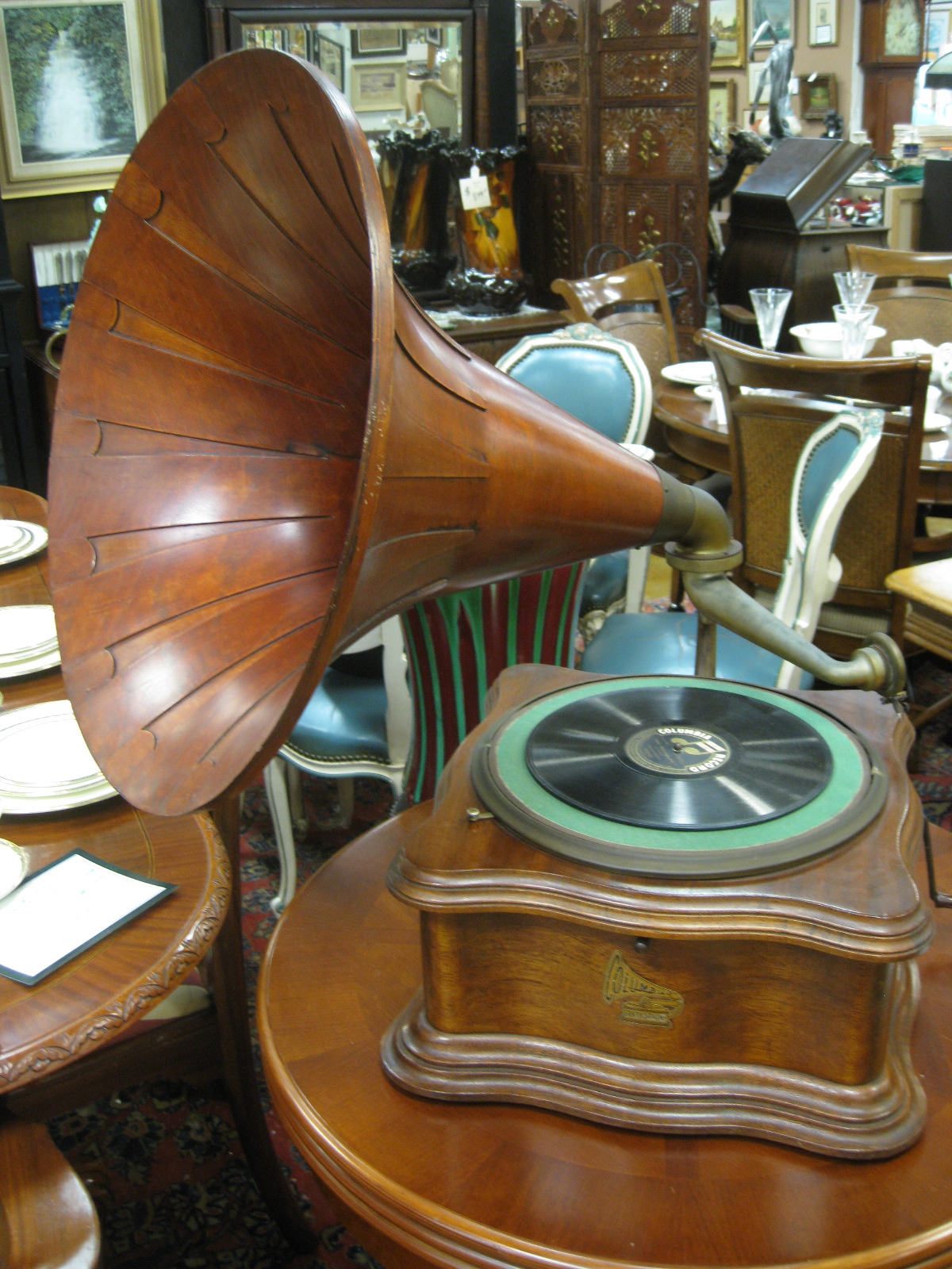 Antiques, Art, and Collectibles: Columbia Graphophone Phonograph