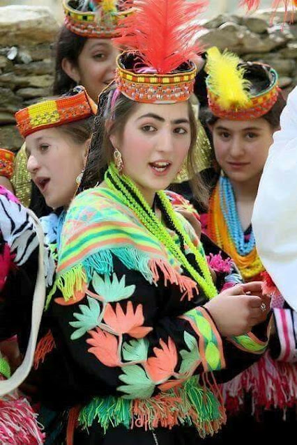 Traditional Dresses Of Gilgit Baltistan for Women - Fun & Fashion News