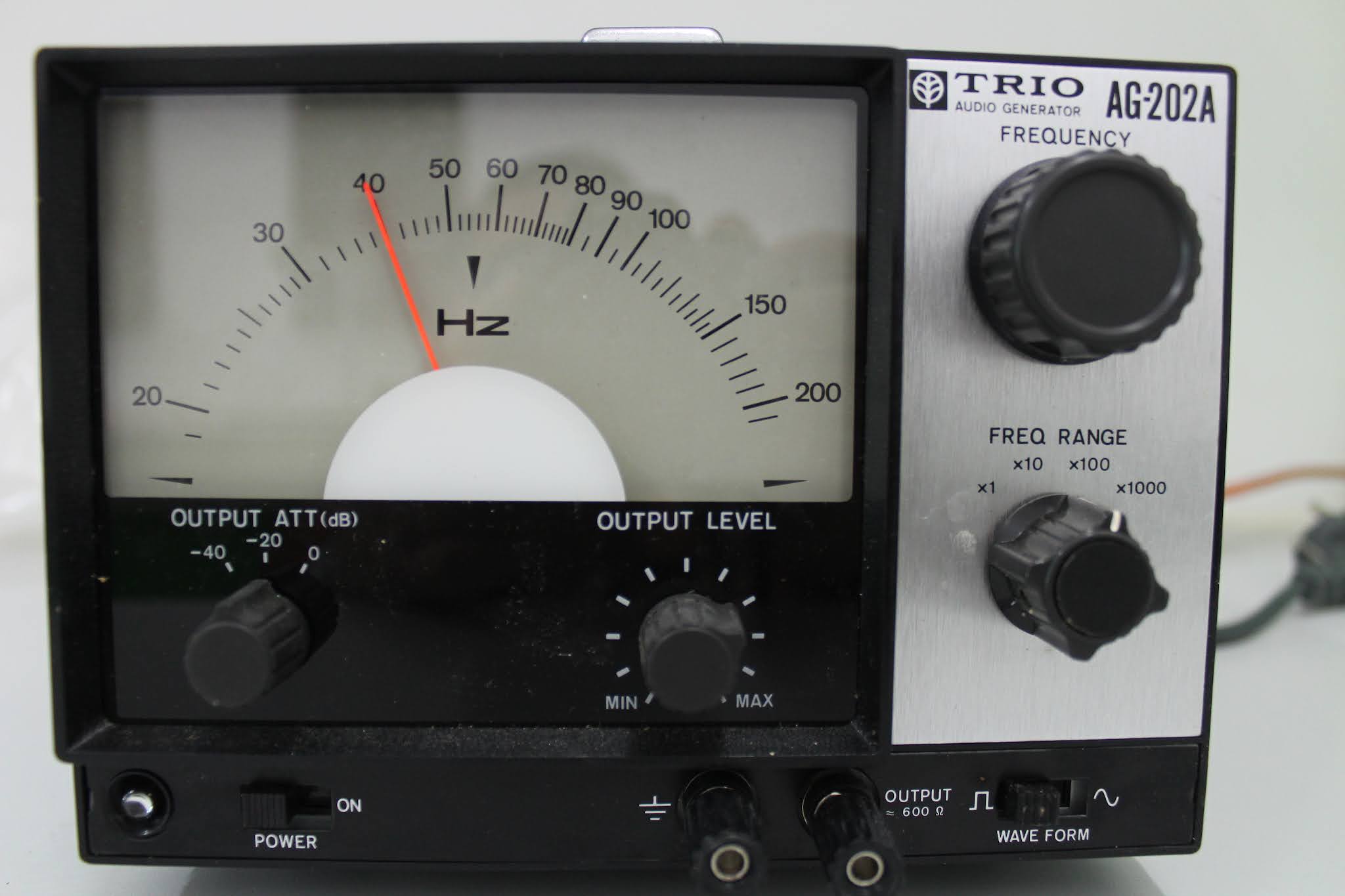 SuperLab Physics 4531: Audio Signal Generator AG-202A