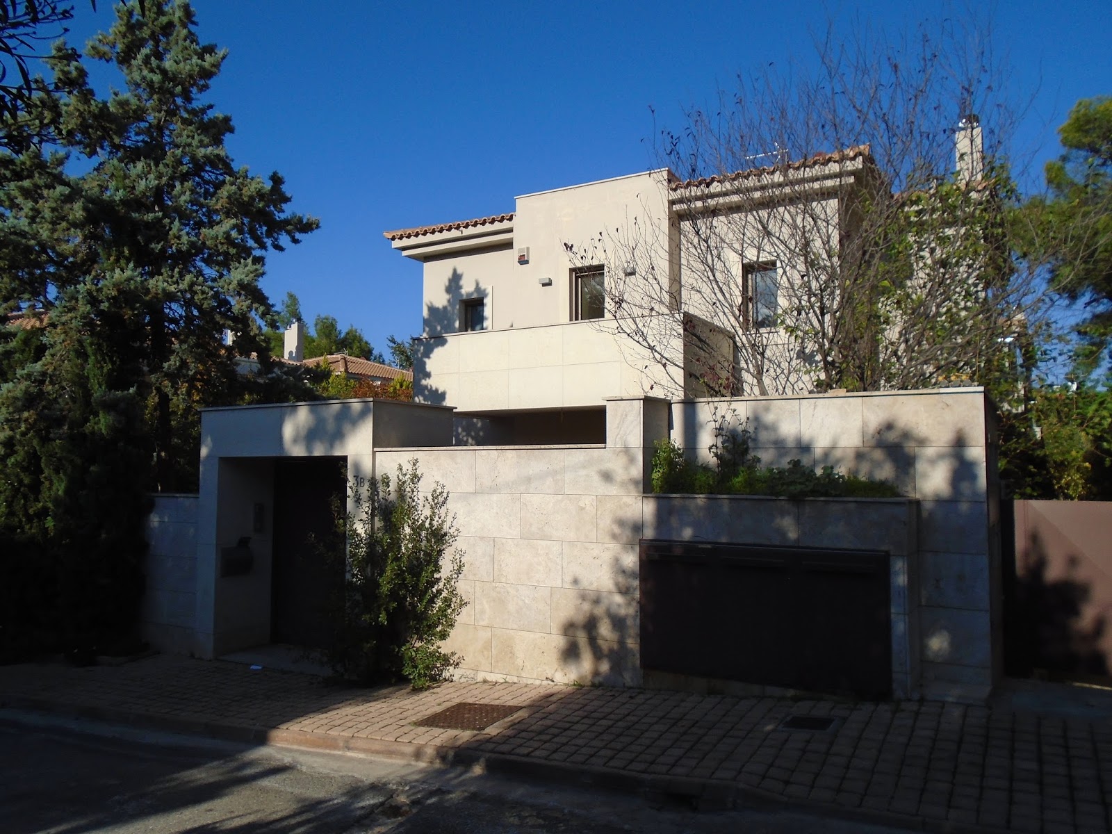 THE YELLOW JOURNAL BERLIN EKALI FOTOREPORT & AGRAMBELIS STREET MIMI ...