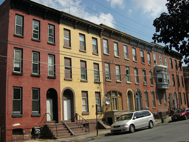 Reading, PA: Can you believe THIS is the poorest city in America ...