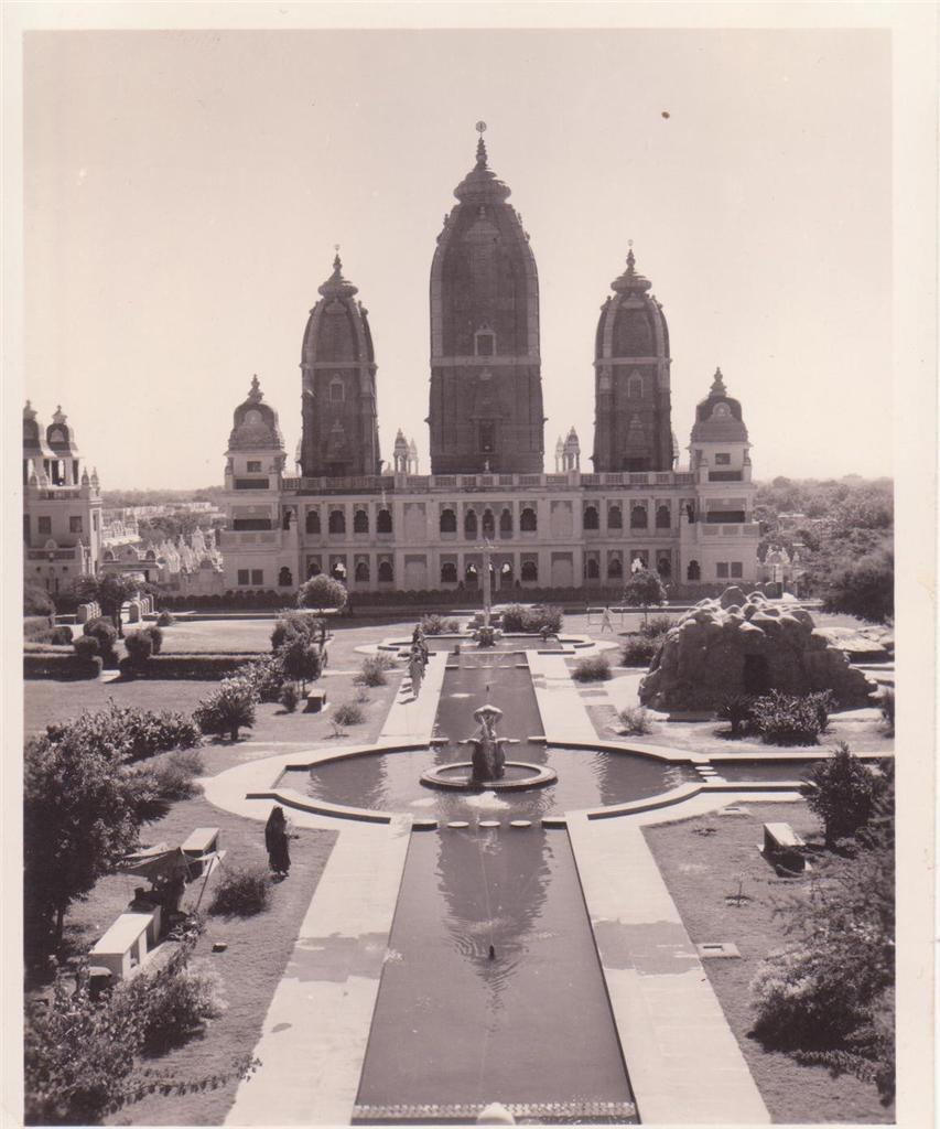 Laxmi Narayan Temple or Birla Temple - Delhi c1940's - Old Indian Photos