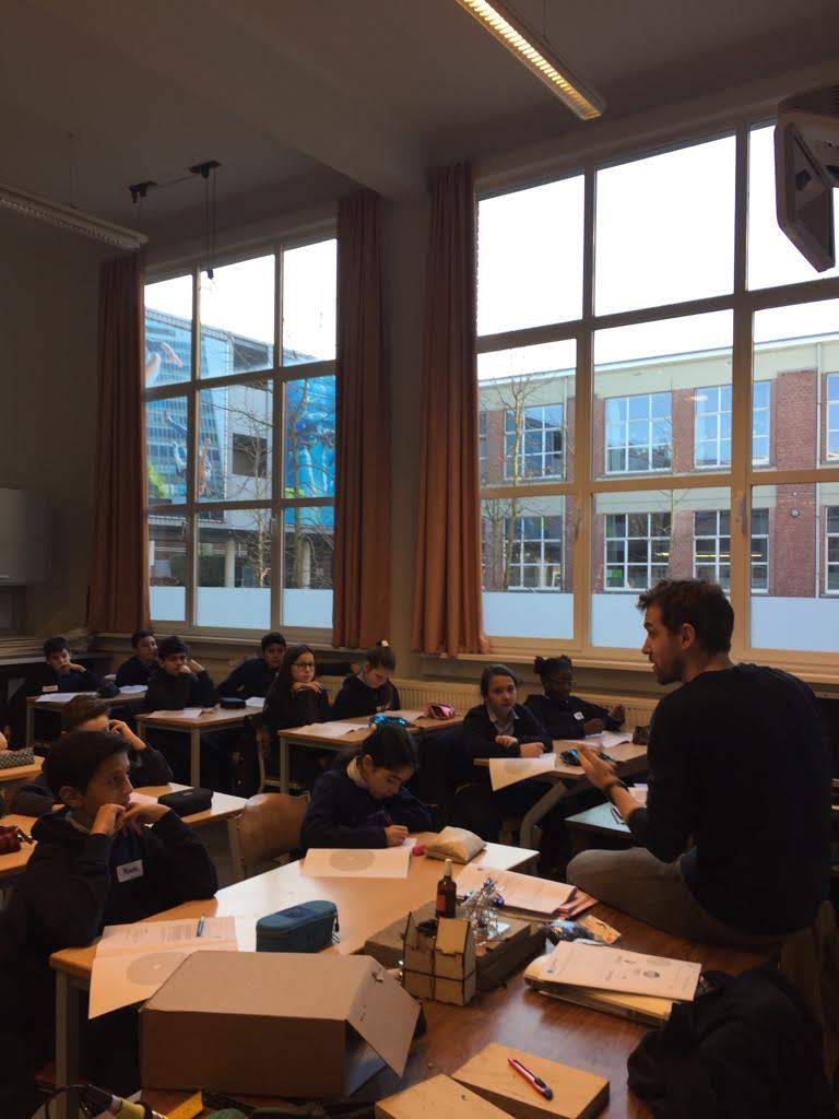 Een eerste keer les in het middelbaar..