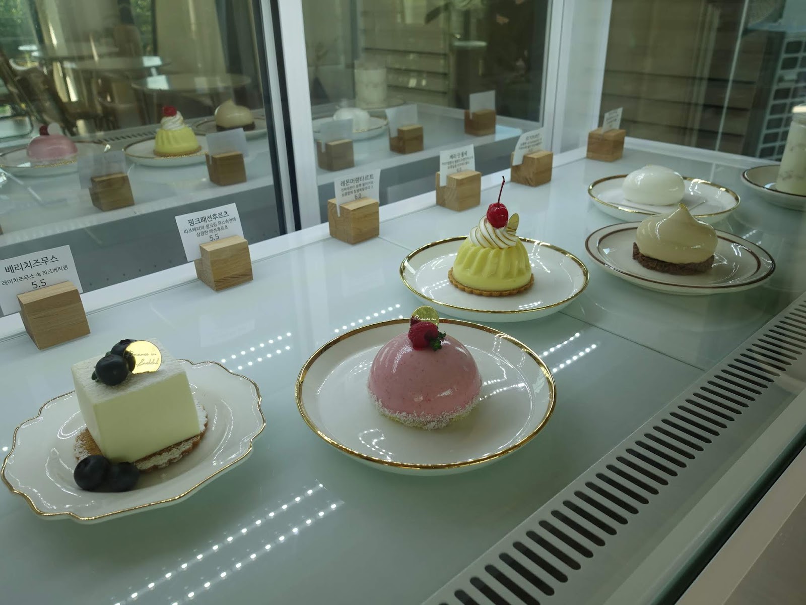 10 of The Best Cafés and Dessert Spots in Jeju Island | A traveling ...